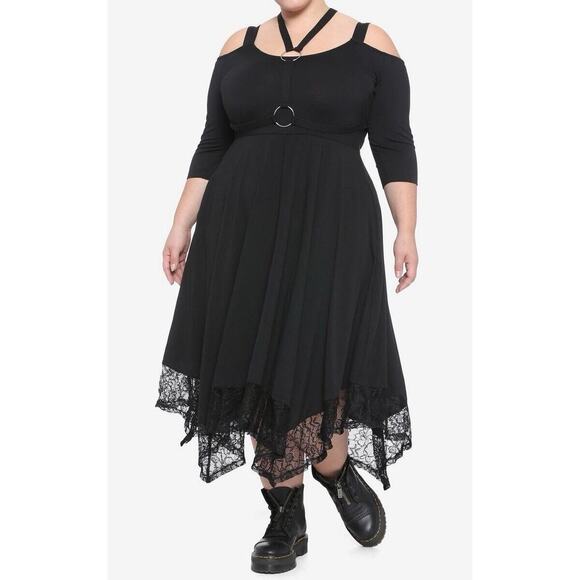 Hot Topic | Dresses | Nwt Hot Topic Harness Cold Shoulder Lace Hem Goth ...